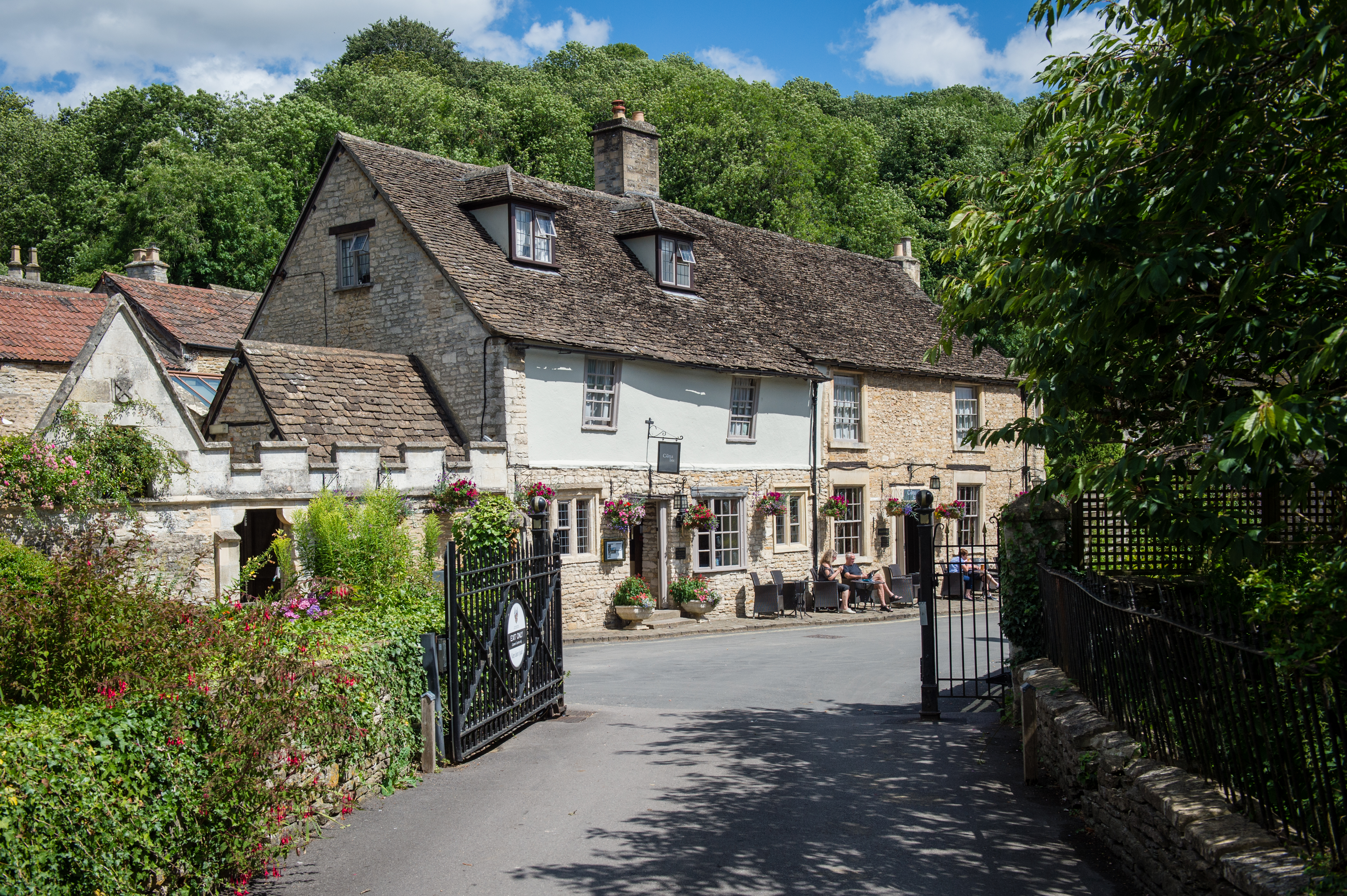 Official Gift Vouchers for The Castle Inn, Wiltshire
